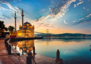 Ride and Seek - Exploring Istanbul